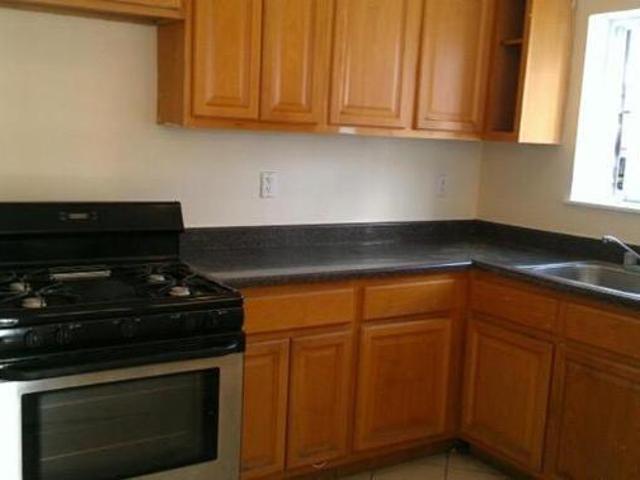 Spectacular LARGE Rooms w/SS app&Security Cam  Call now won't last!