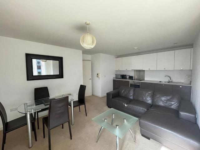 Spectrum, Block 7, Blackfriars Road M3, 1 bed flat to rent, £1,200 pcm | PrimeLocation