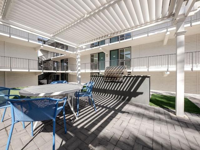 Spectra Midtown 1 Bedroom Apartment for Rent at 2028 W Indian School Rd, Phoenix, AZ 85015