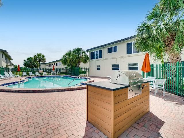 Spectra at Plantation 2 Bedroom Apartment for Rent at 4401 Nw 10th Ct, Plantation, FL 33313