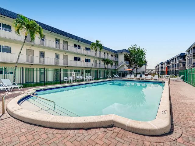 Spectra Palms 2 Bedroom Apartment for Rent at 1861 Nw 46th Ave, Lauderhill, FL 33313