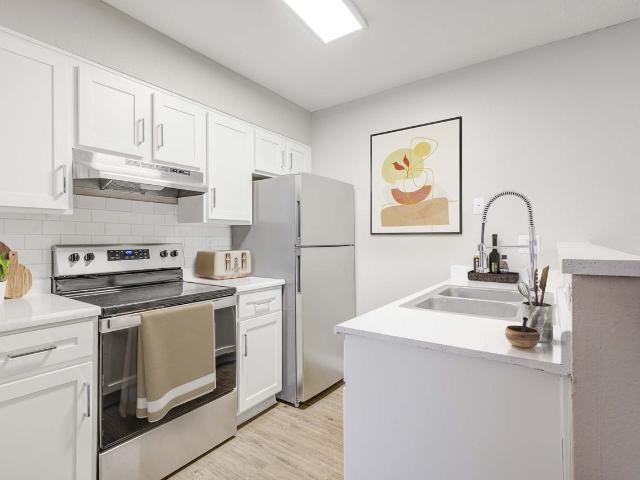 Spectra West 2 Bedroom Apartment for Rent at 6033 W Bethany Home Rd, Glendale, AZ 85301 O'Neil Ranch