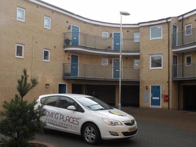 Spectre Court, Hatfield, 2 Bedroom Flat