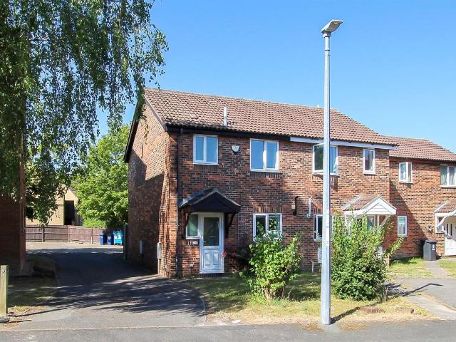 Speedwell Close, Cambridge CB1, 3 bed end terrace house to rent, £1,750 pcm | PrimeLocation