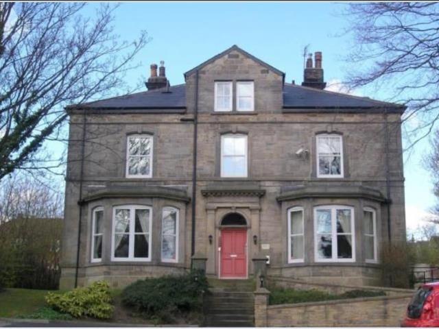Spen Lane, Leeds LS16, 2 bed flat to rent, £1,000 pcm | PrimeLocation