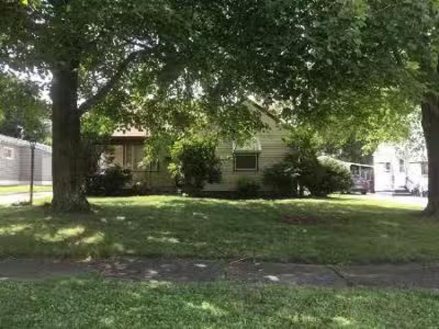 Spencer Ave