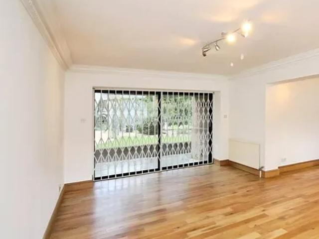 Spencer Close, London, N3 3TX, United Kingdom | 2 bed apartment for rent #166514743 | Rentberry