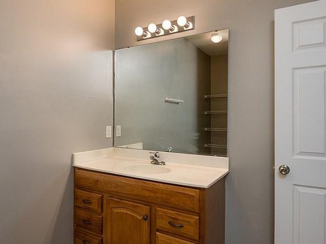 Spencer Crossing 1 Bedroom Apartment for Rent at 3431 N Church St, Greensboro, NC 27405 Spicewood