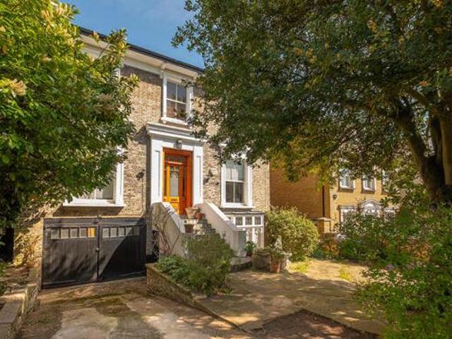 Spencer Hill, London, 5 Bedroom Detached