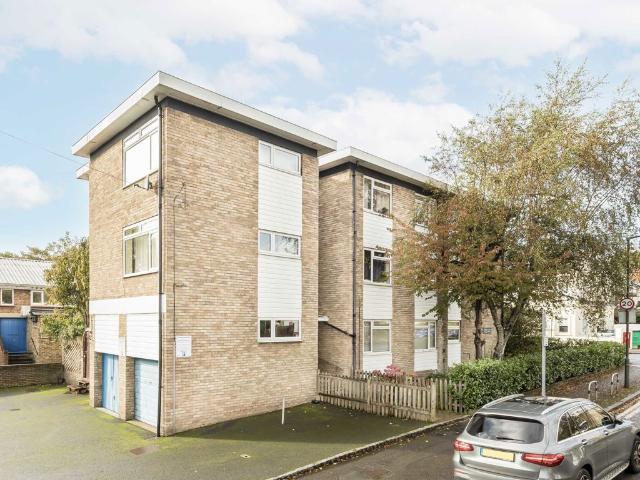 Spencer Hill Road, Wimbledon SW19, 2 bed flat to rent, £2,200 pcm | PrimeLocation