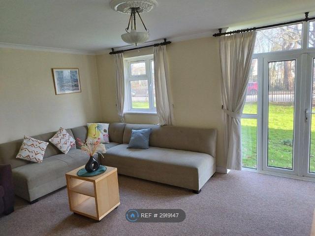 Spencer Park, London SW18, 3 bed maisonette to rent, £2,900 pcm | PrimeLocation