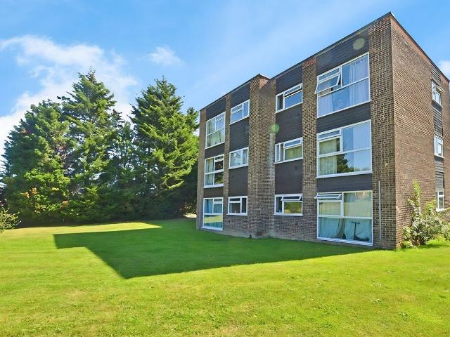 Spencer Road, Isleworth TW7, 1 bed flat to rent, £1,350 pcm | PrimeLocation