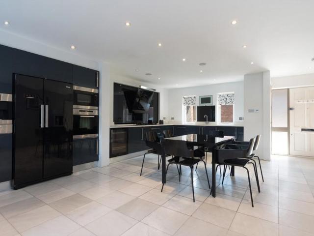 Spencer Walk, Hampstead, NW3 4 bed terraced house to rent £8,498 pcm £1,961 pw