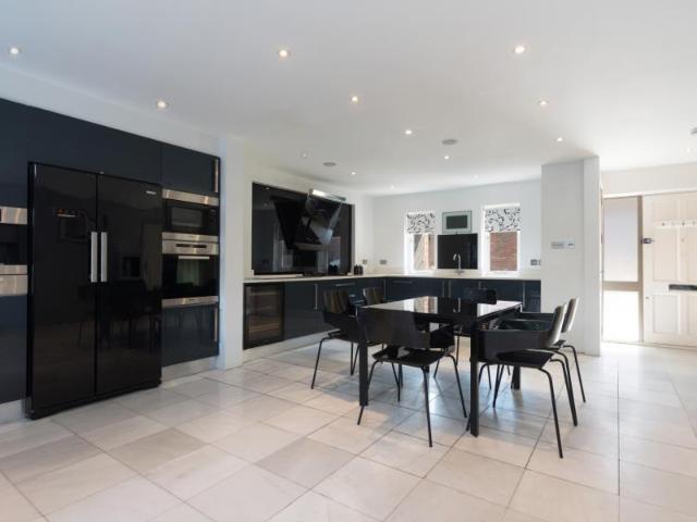 Spencer Walk, Hampstead, NW3 4 bed terraced house to rent £9,499 pcm £2,192 pw