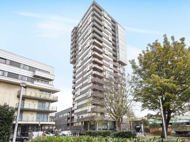Spencer Way, Shadwell E1, 2 bed flat to rent, £2,600 pcm | PrimeLocation