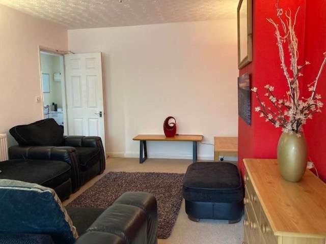 Spenser Road Room 3