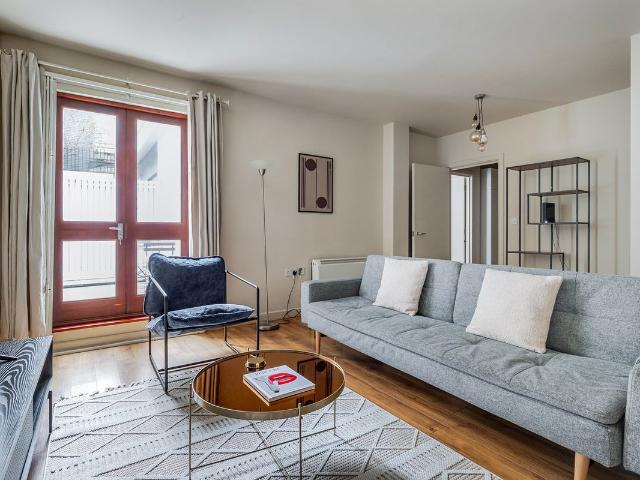 Spitalfields E1, 1 bed flat to rent, £2,900 pcm | PrimeLocation