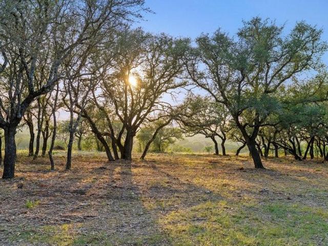 Spicewood, TX 78669
