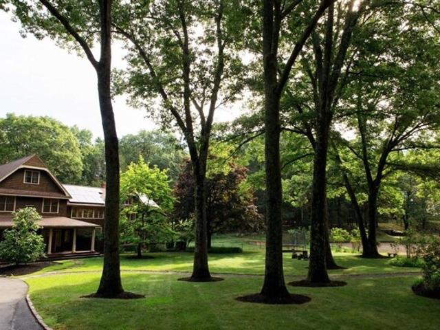 Spingler Dr, Hamilton, Farm House For