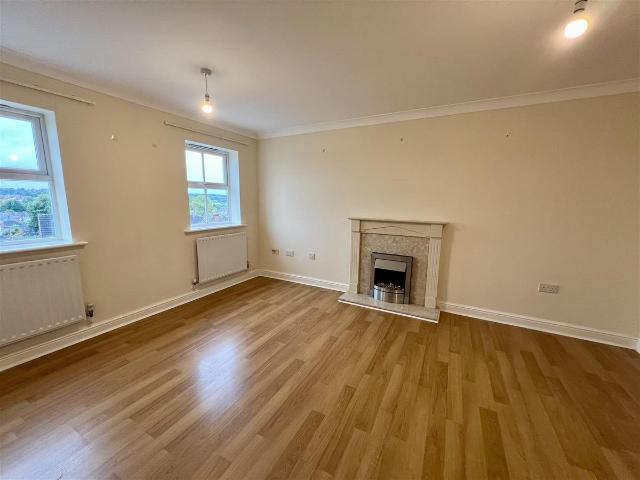 Spindle Court, Mansfield NG19, 2 bed flat to rent, £800 pcm | PrimeLocation