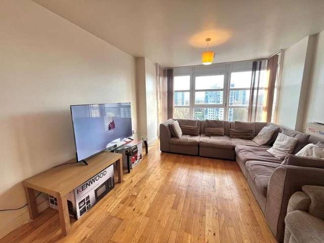 Spindletree Avenue, Manchester, M9