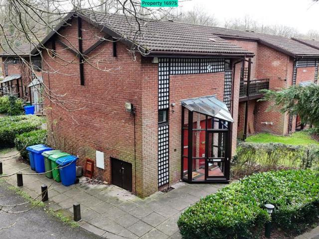 SPINNEY GARDENS, LONDON, SE19 1LL Studio to rent £1,195 pcm £276 pw