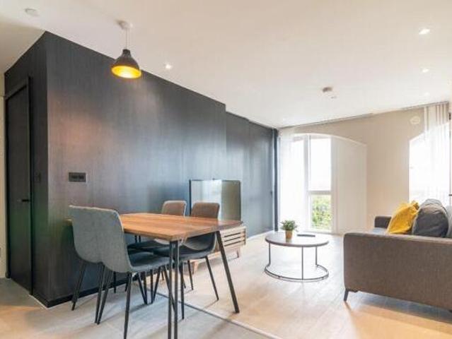 Spinners Way, City Garden, Manchester, 2 Bedroom Flat