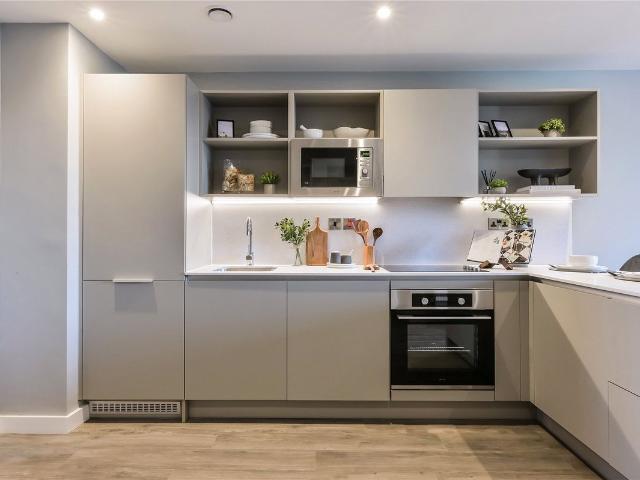 Spinners Yard, Skinner Ln LS7, 1 bed flat to rent, £1,250 pcm | PrimeLocation
