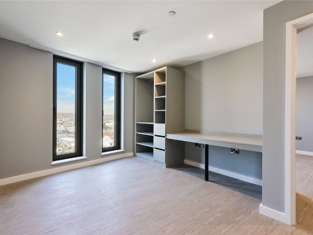 Spinners Yard, Spinners Lane LS7, 1 bed flat to rent, £1,195 pcm | PrimeLocation
