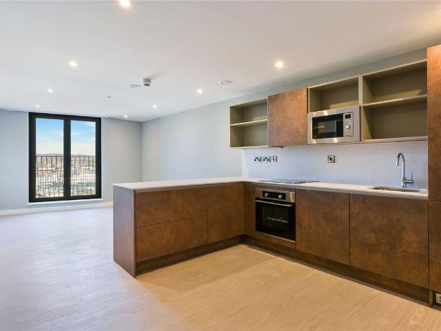 Spinners Yard, Spinners Lane LS7, 1 bed flat to rent, £1,195 pcm | PrimeLocation
