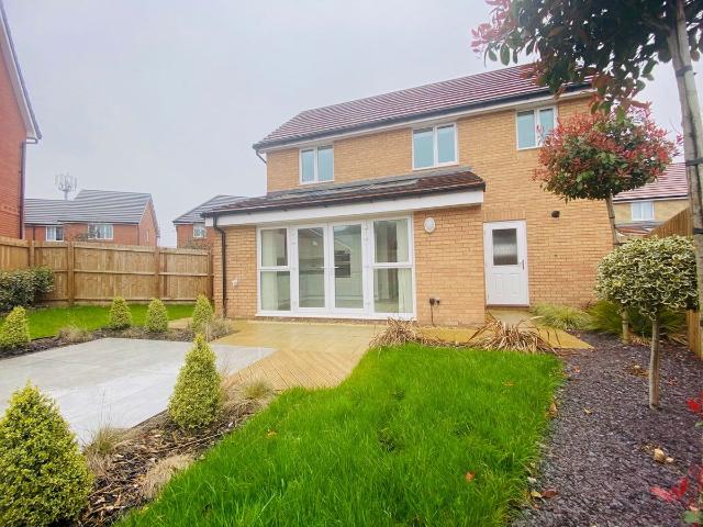 Spinners Avenue, Preston PR5, 3 bed property to rent, £1,550 pcm | PrimeLocation