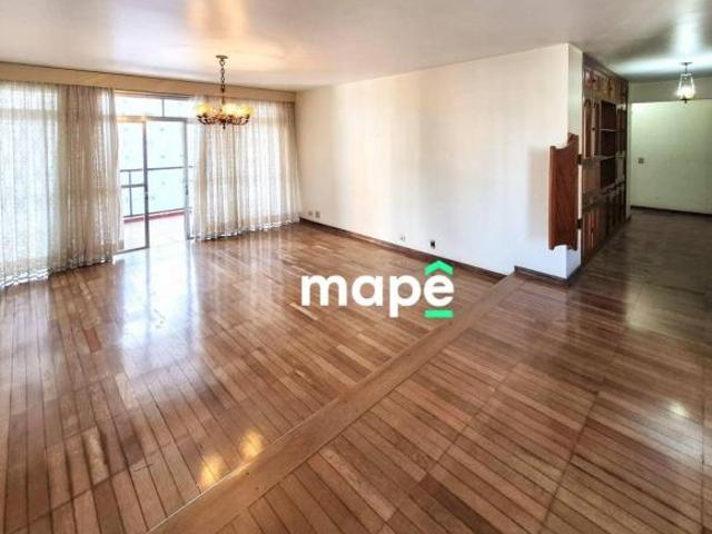 splêndido 3 dormitórios, com 160 m², 4 vagas, no Gonzaga em Santos SP