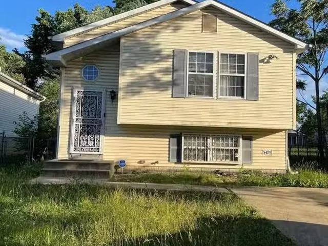 Split Foyer, Detached FAIRMOUNT HEIGHTS, MD 5425 Sheriff Rd