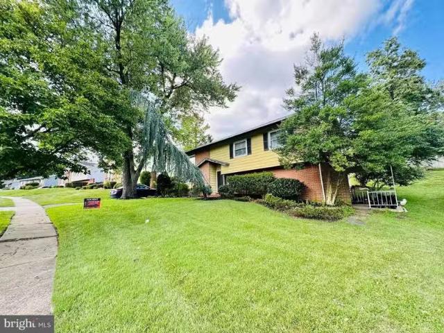 Split Foyer, Detached PIKESVILLE, MD 8220 Scotts Level Rd