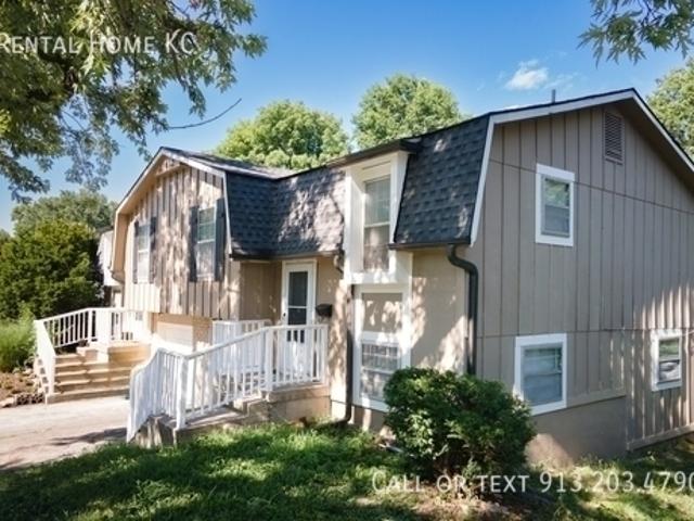 Split level w/Finished Bsmt + Fenced yard #9311