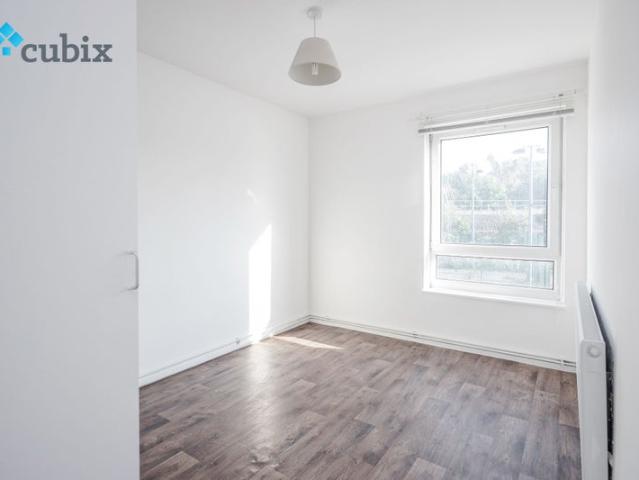 Split level garden 5 bed with 2 bathrooms