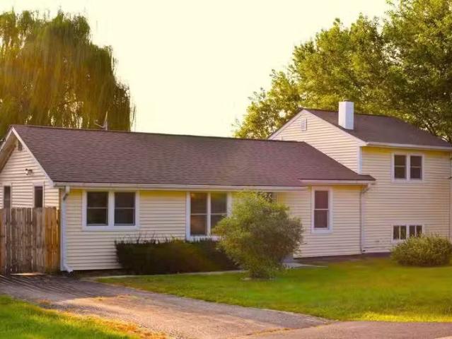 Split Level Grayslake, IL 33206 N Sunset Ave