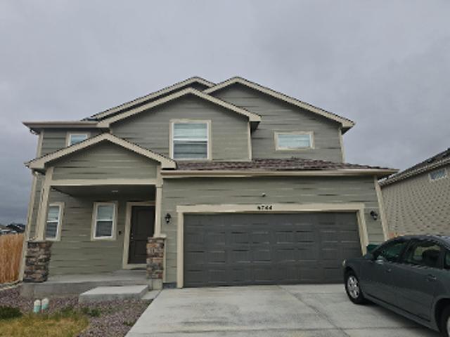 Split Mountain Dr