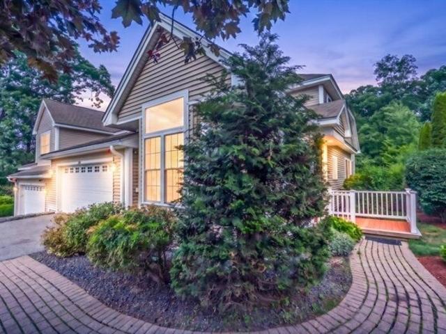 Sprucewood Ln Unit,clinton, Condo For Sale
