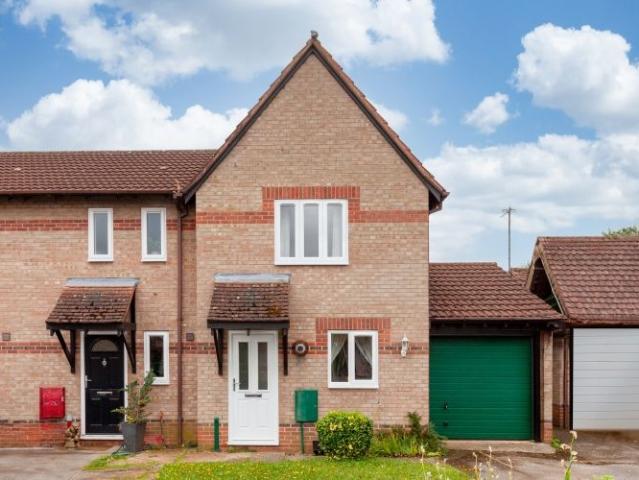 Spruce Drive, Bicester OX26, 2 bed end terrace house to rent, £1,450 pcm | PrimeLocation