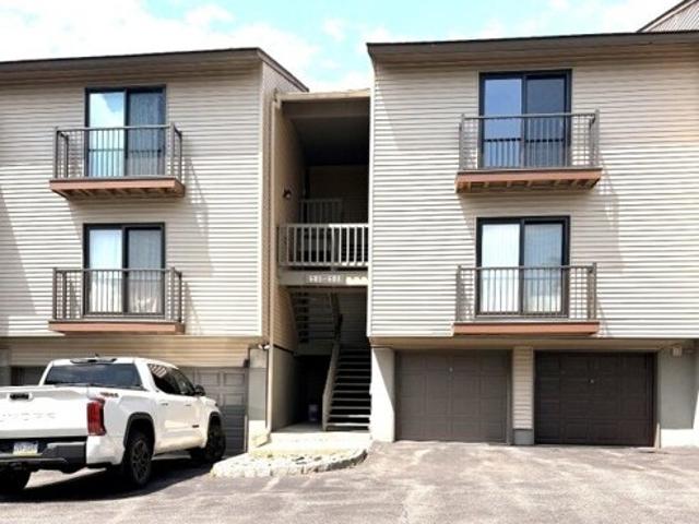 Spruce Hills Dr, Glen Gardner, Condo For Sale