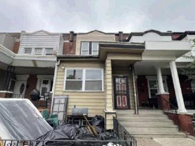 Spruce St