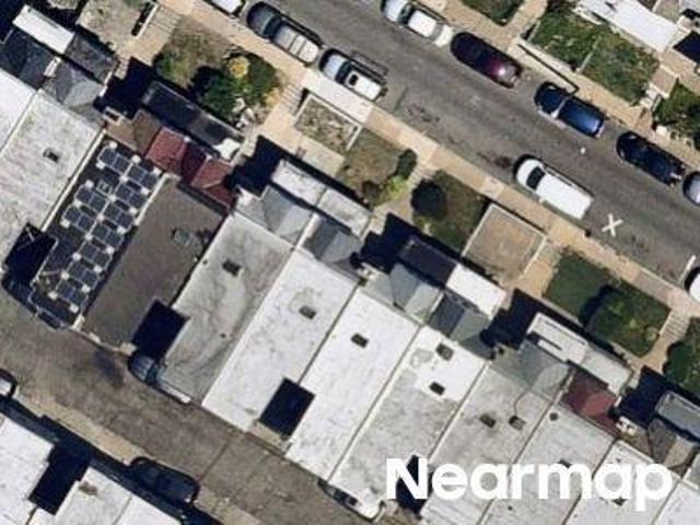 Spruce St
