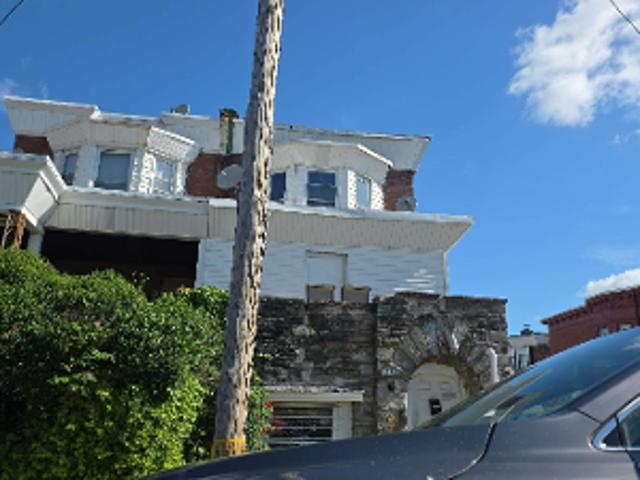 Spruce St