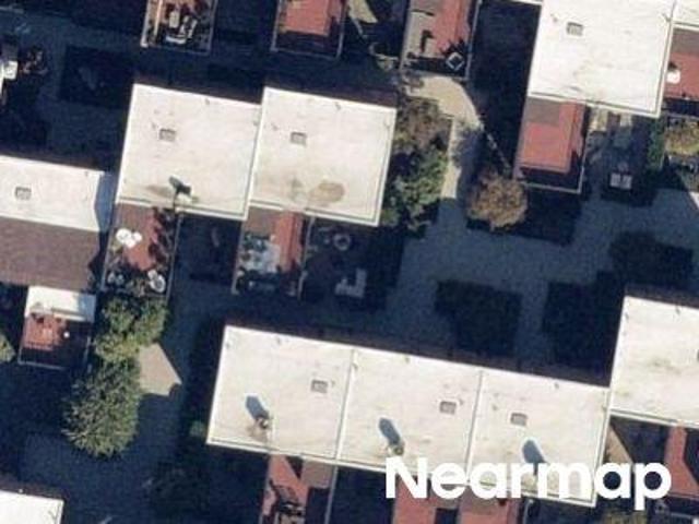 Spruce St Apt 20a