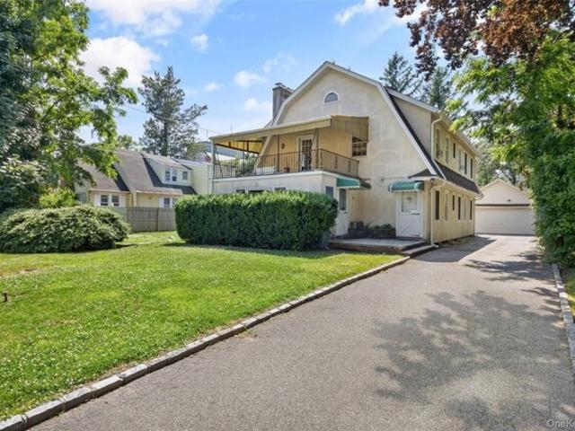 Spruce St, Great Neck, Home For Sale