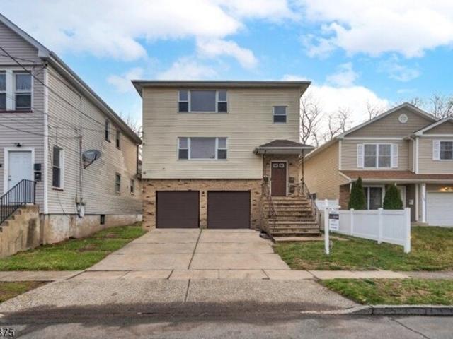 Spruce St, Roselle, Home For Sale