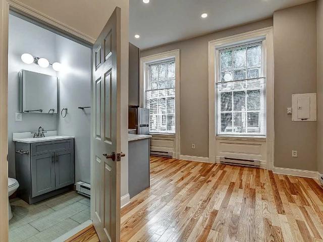 Spruce Street Apartments 2 Bedroom Apartment for Rent at 1023 Spruce St, Philadelphia, PA 19107 Washington Square West