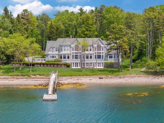 Spruce Point Rd, Yarmouth, Home For Sale
