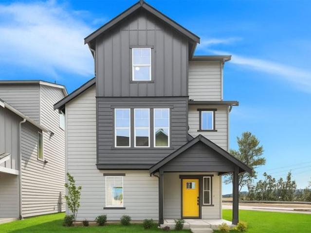 Spruce Plan Hummingbird Crossing Villas Community